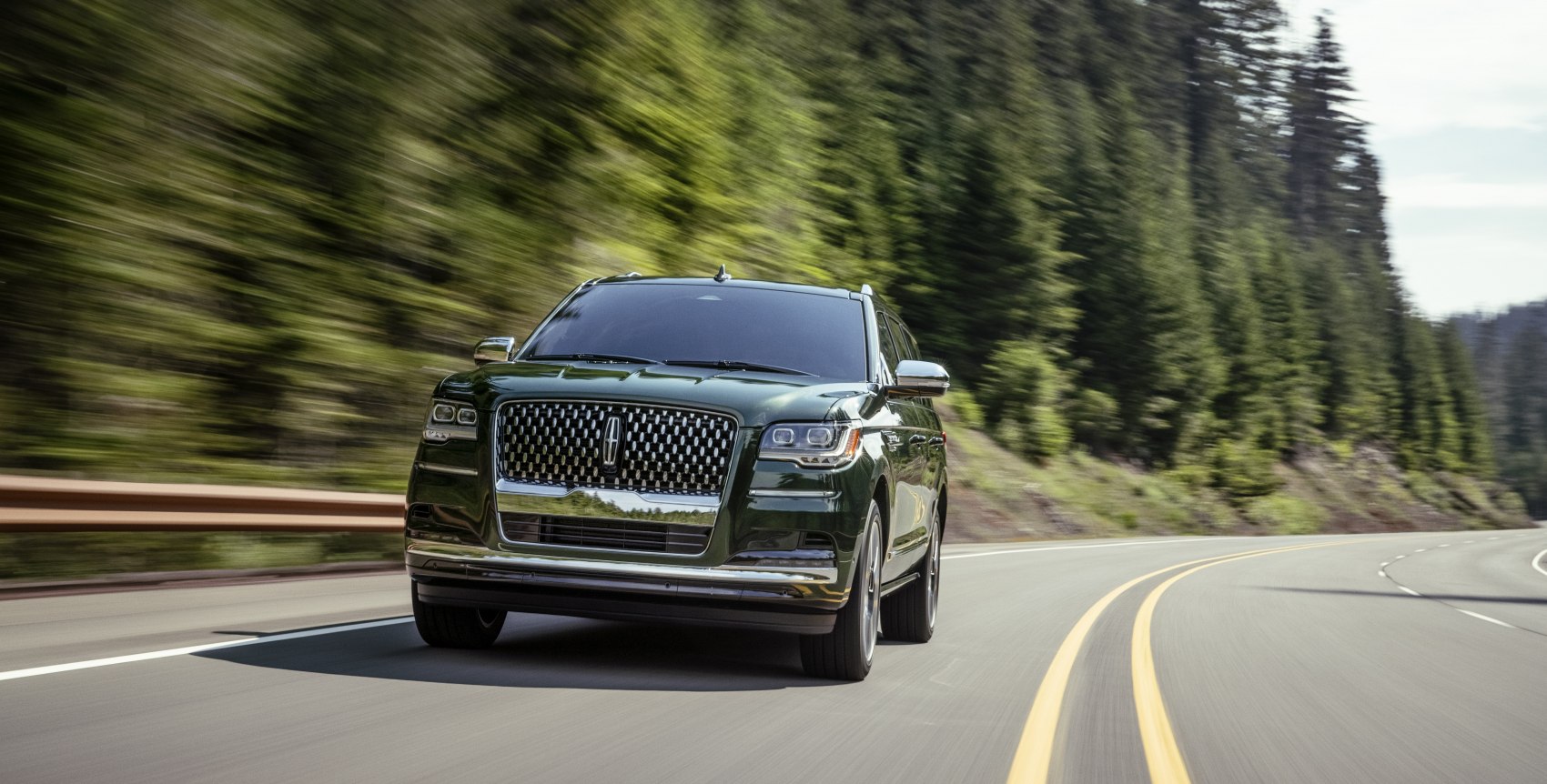 Lincoln Navigator IV (facelift 2021) SWB 3.5 V6 (440 Hp) 4x4 SelectShift